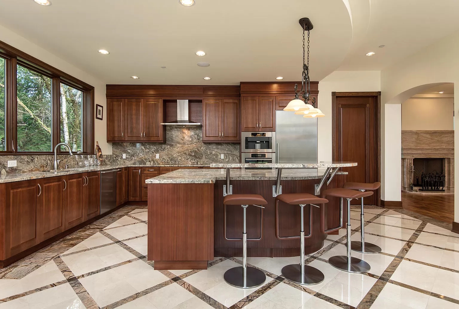 Small Kitchen Design Pictures | 2020 Photo Gallery